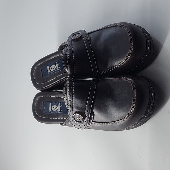 lei | Shoes | Vintage 99s Lei Womens Brown Chunky Heel Platform Clogs ...